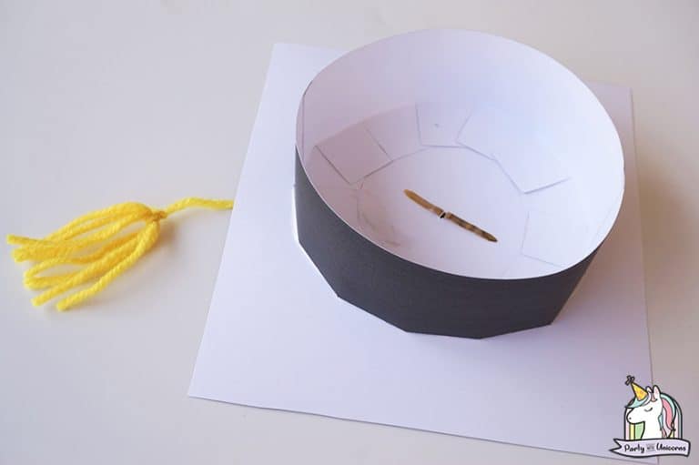 DIY Graduation Cap Gift Box - Free Download - Party with Unicorns