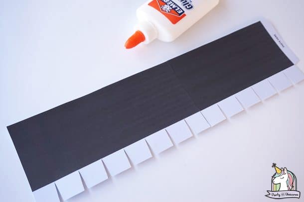 DIY Graduation Cap Gift Box - Free Download - Party with Unicorns