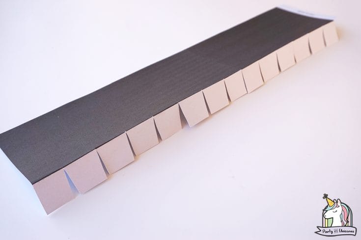 DIY Graduation Cap Gift Box - Free Download - Party with Unicorns