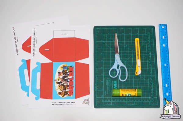 DIY Roblox Party Favor Box - Free Template - Party with Unicorns