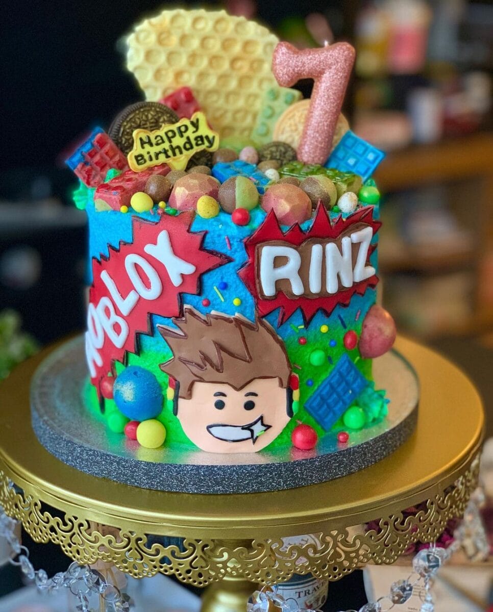 26 Roblox Cake Ideas – Recipes, Tutorials, Tips, and Supplies - Party ...